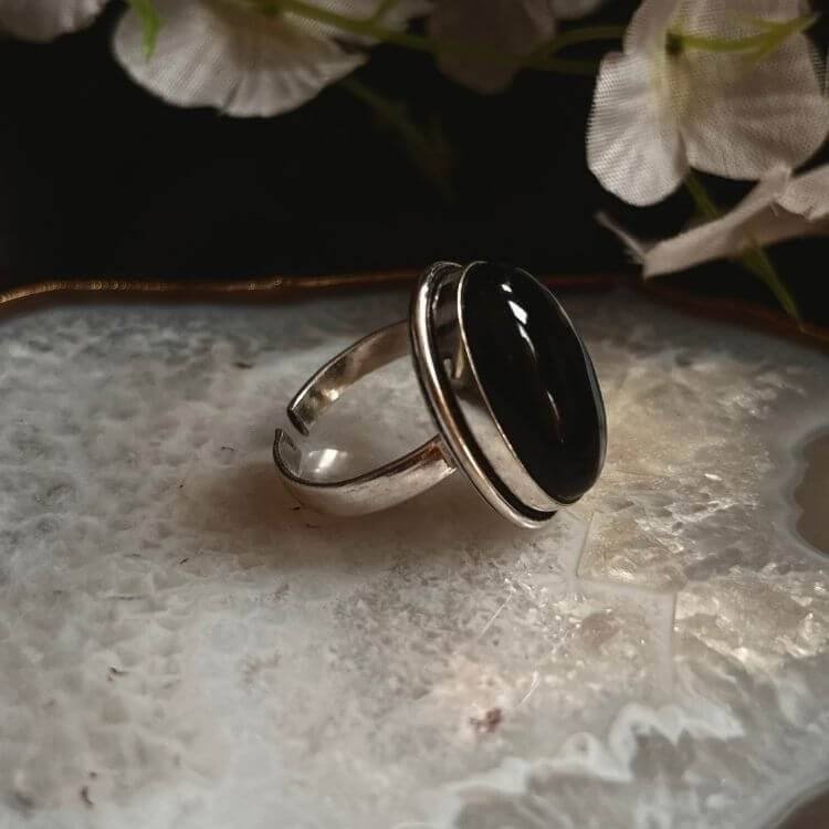 Black Onyx Oval Ring - Rajasthani Haat